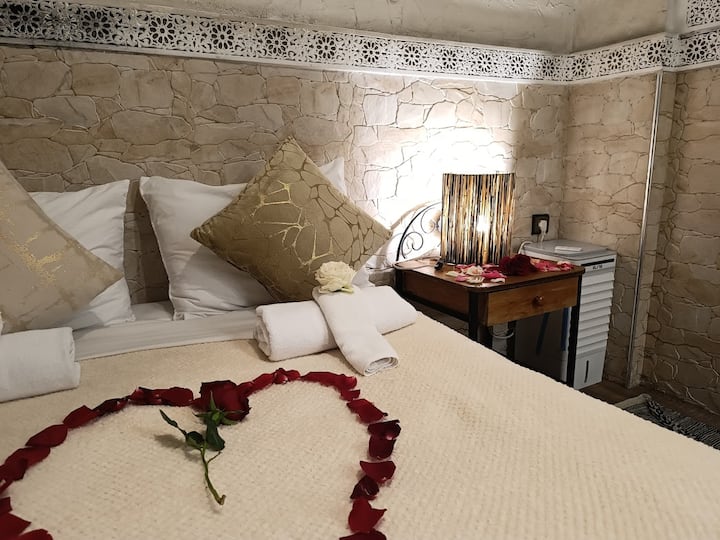 Romantic Double Room-by Be Nomad - Marrakesh