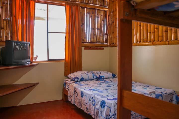 Habitación Con Baño Privado-10 Min-playa -Mancora. - Máncora