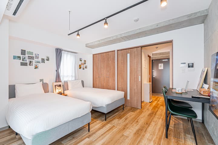 新房限时促销!全新1k公寓-401:电梯/2单人床/洗衣机/电视/浴室烘干/wifi/东武晴空塔线 - Asakusa