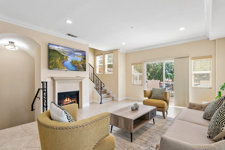 4b Secluded Estate For Relocation | W/pool E#42081 - Montebello, CA