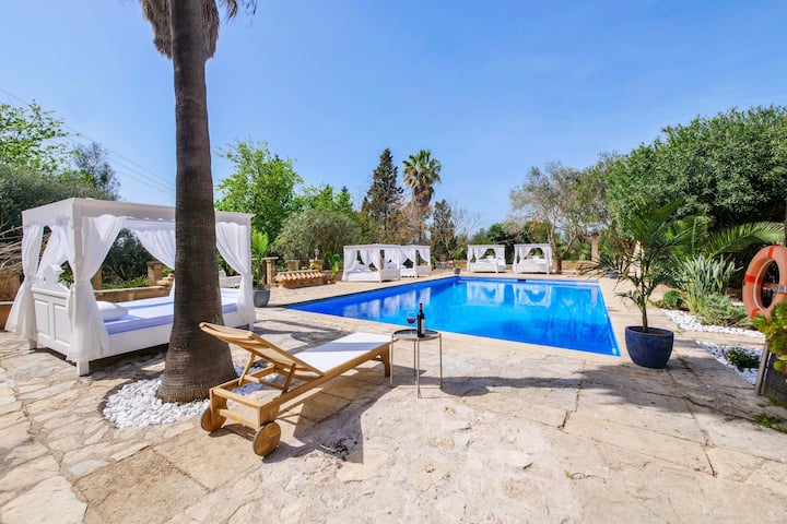 Copet, Stilvoll+ruhig,xxl Pool,daybeds,wifi,klima - Manacor