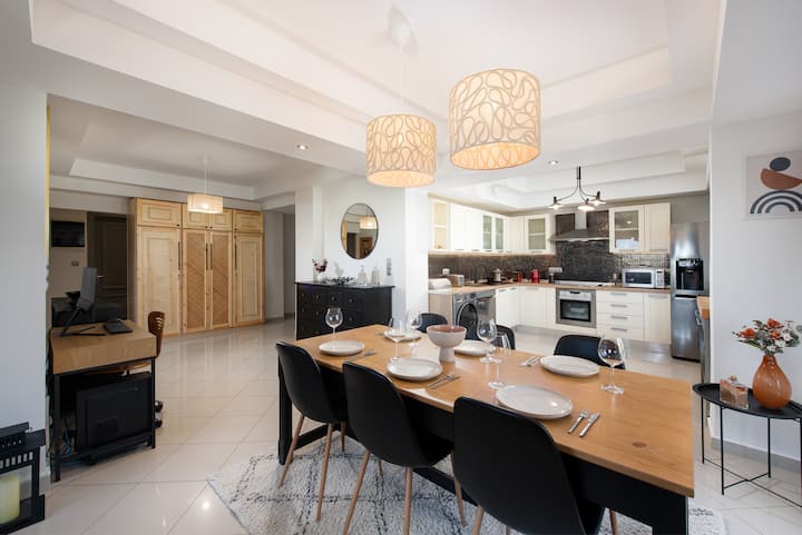 Dora City Apartment - Rodas