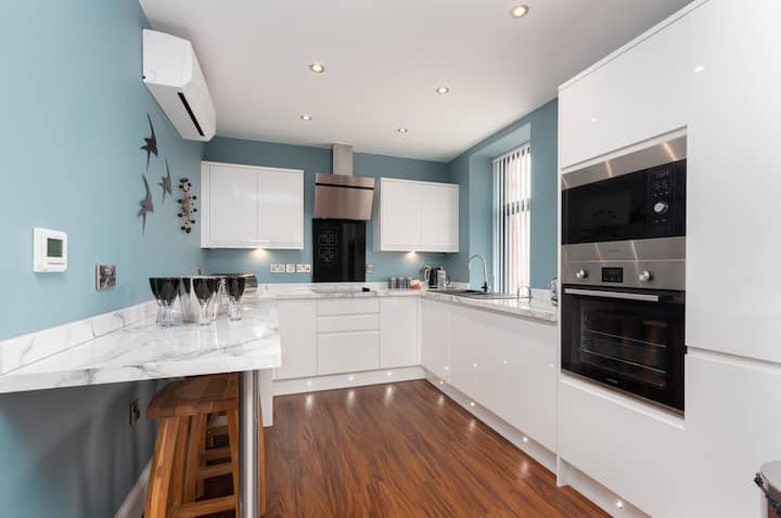 Bk101 Granadaapartments Berkeley 1st Floor Seaview - Blackpool