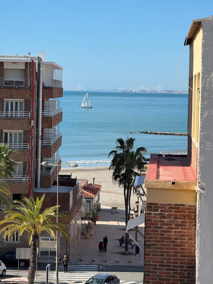 Maravilloso Atico Vistas Al Mar - La Marina