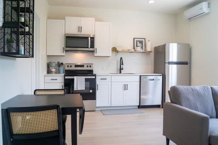 1 Bedroom, 1 Bath Apartment - San Antonio, TX