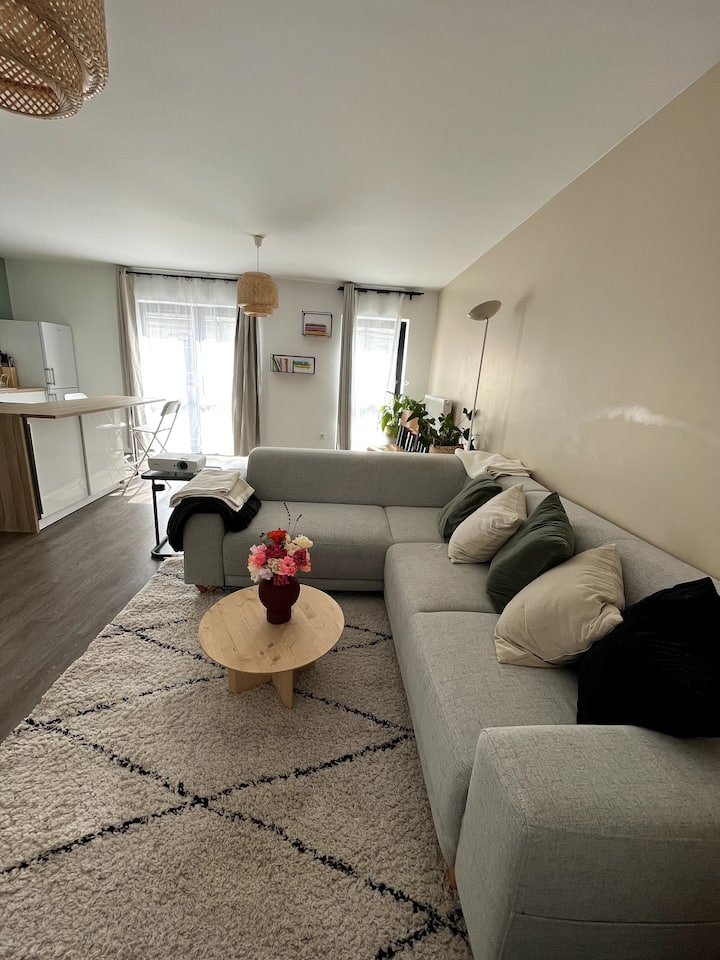Lille, Appartement Cosy 2 Chambres à 3mn Du Métro - Lille