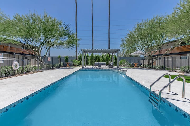 Encanto 3bed/2bath Getaway W/ Pool - Phoenix