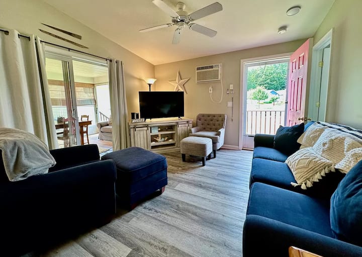 Charming Coastal Cottage - Wells, ME
