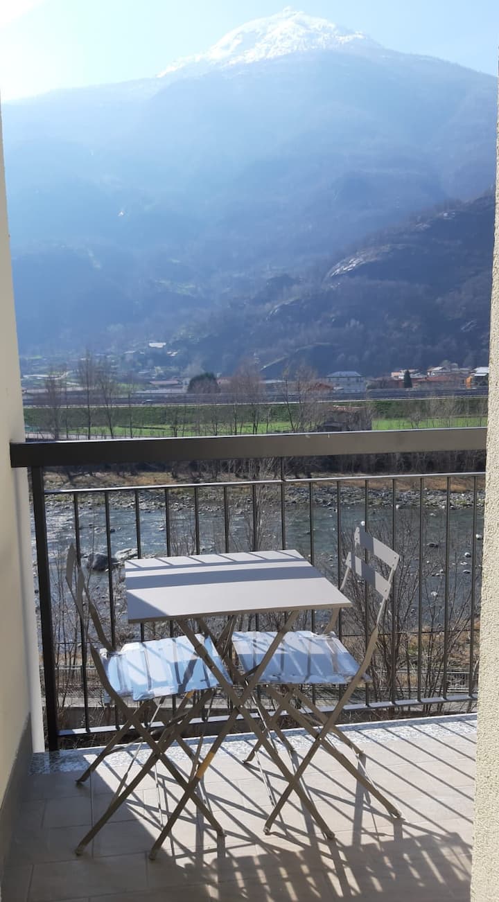 Vue Sur La Rivière La Dora - Vallée d'Aoste