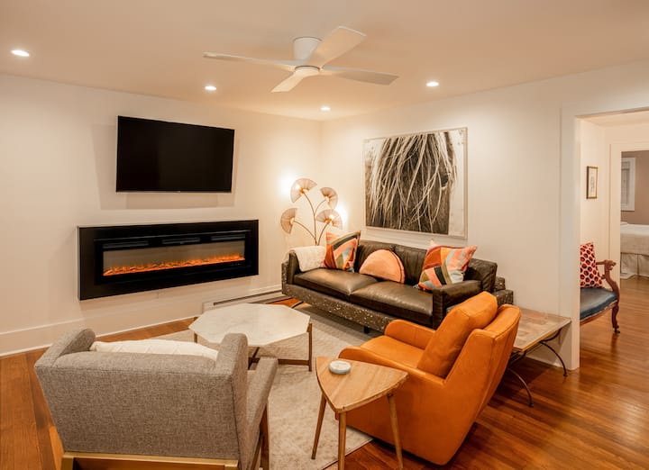 The Bel Hôtel # 3, Stylish-spacious 2 Br Apt -Wj - West Jefferson, NC