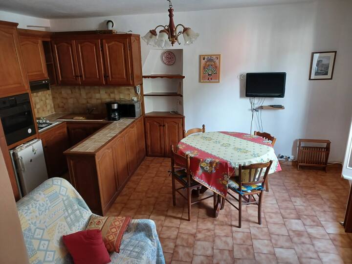 La Brigue, Appartement , 2 Chambres,cuisine ,Sdb - La Brigue