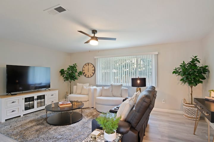 Redwoods Serenity Cottage - Modesto - Modesto, CA
