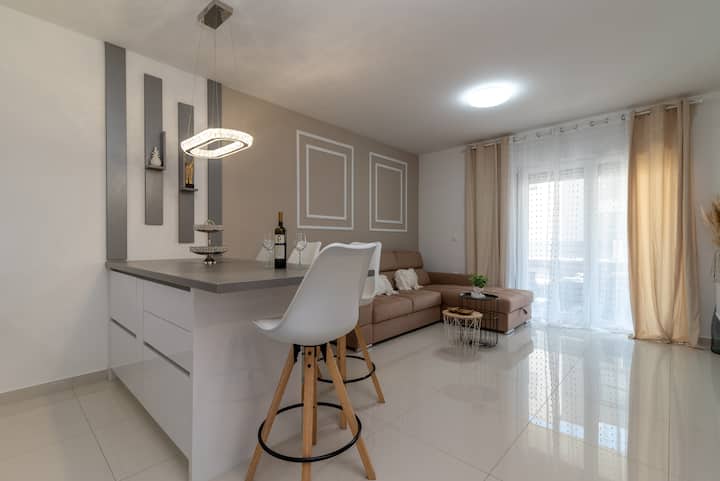 Apartman Angelus,seget Donji 2+2 - Trogir