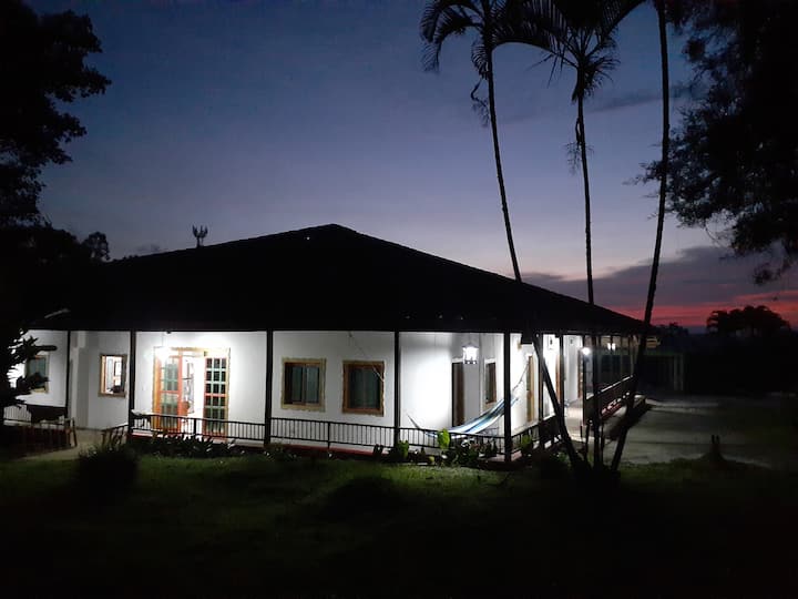 Traditional Farm Villa Holguin - Armenia