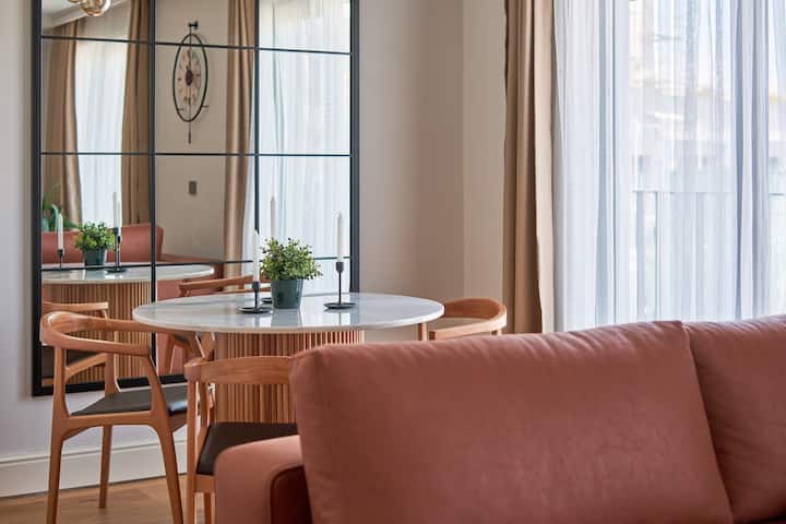 Taksim 360 Bright 1br W/balcony & City View - Beyoğlu