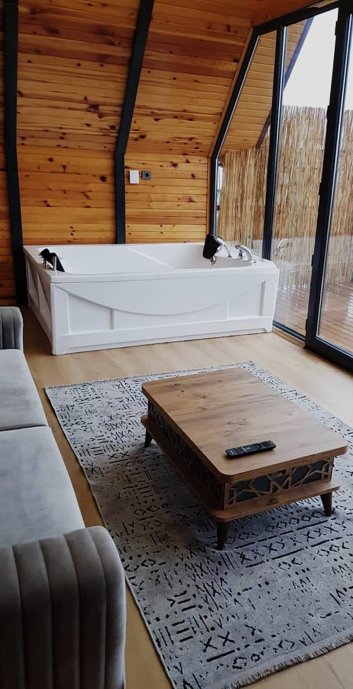 Sapanca Ada Karye Bungalov (Isıtmasız Havuzlu) - Sapanca