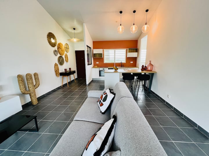 Grand T2 Moderne Et éQuipé à 5 Min De La Ville - Cayenne