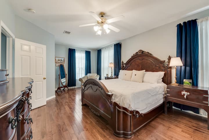 Home By The Harbor | Play Room & Family Room - Rockwall, TX