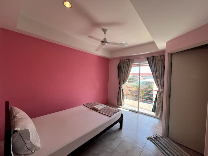 Single Fan With Balcony - Bangkok