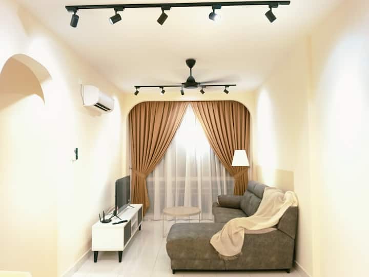 Kulai Apt3room 8pax Near Jpo/aeon/ioimall/airport - Senai