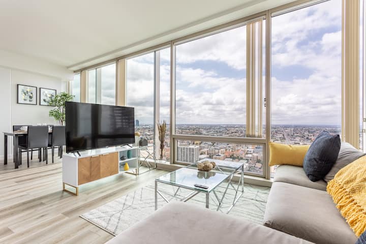 Koreatown[pool/jacuzi/gym/parking]1queenbed/1bath - Beverly Hills, CA
