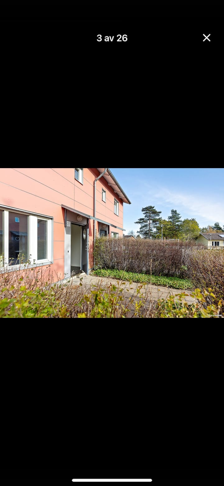 Radhus I ÖJersjö (Göteborg). - Aeropuerto de Gotemburgo-Landvetter (GOT)