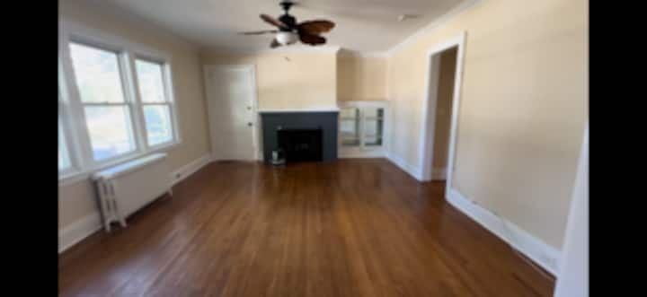Ample 4 Bdr Apt In White Plains - ニューロシェル, NY