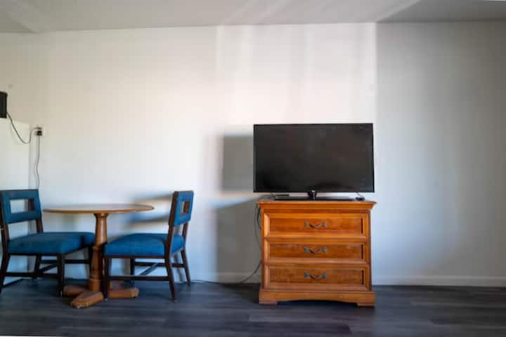 2 Full Bed Smoking - Ocala, FL