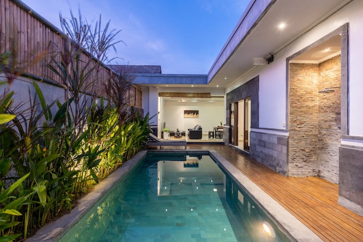 Bali Bliss: Your 2br Villa Private Pool Paradise - Seminyak