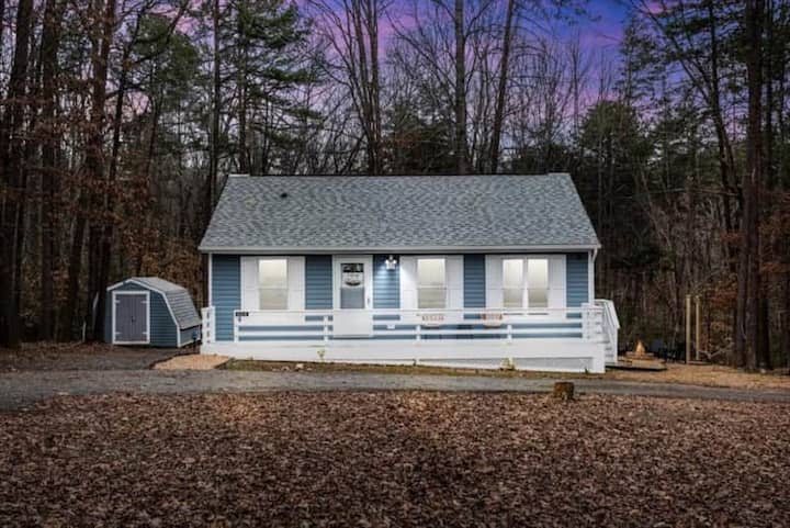 Cottage At Bluewater - Lake Anna, VA