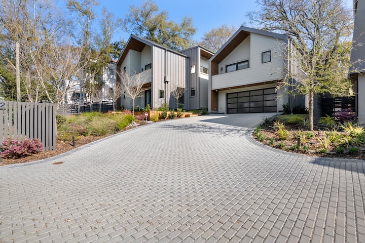 Linnea Flower- Modern Old Village Home - Mount Pleasant