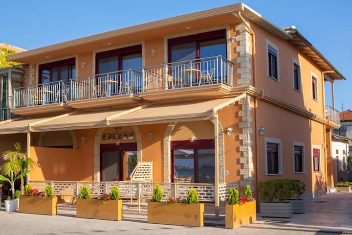 Excess Pansion - Лефкас