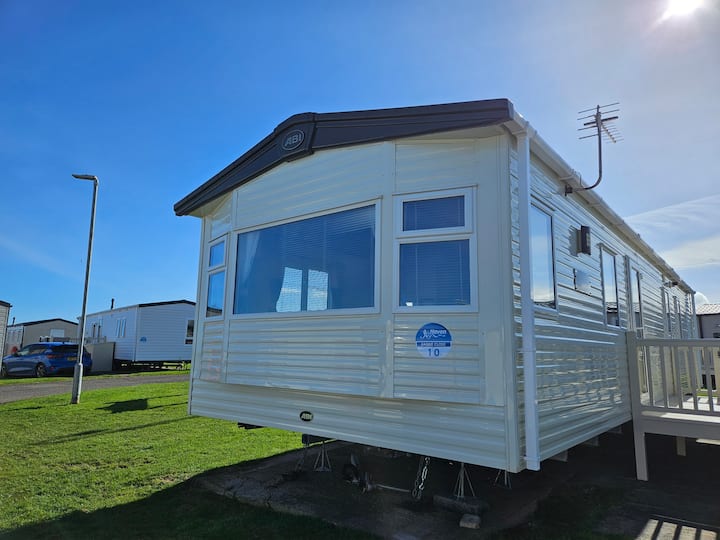 Relaxing 3 Bed Caravan, Berwick - Berwick-upon-Tweed