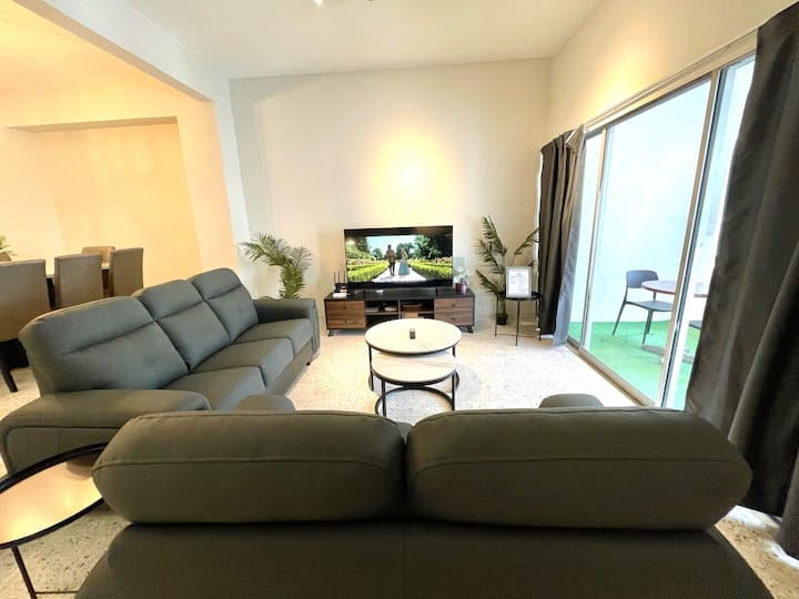 4-10 Pax | The Premium House @ The Heart Of Subang - 프탈링자야