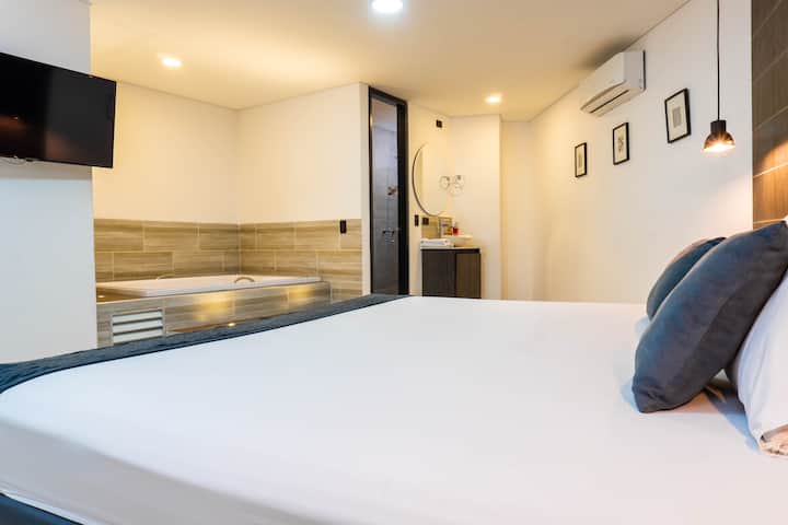 Lujosa Habitación Con Jacuzzi -