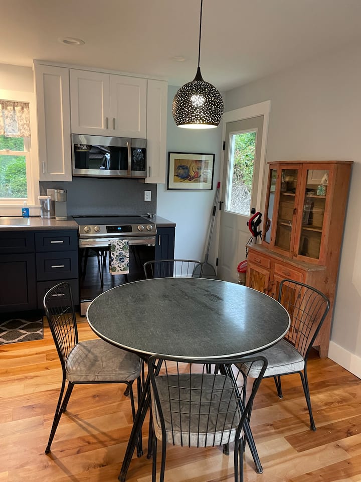 Sylva Cottage - Hospital Area - Sylva, NC