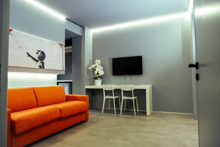 Home Artist's Jenner 29 / 7 - Milán