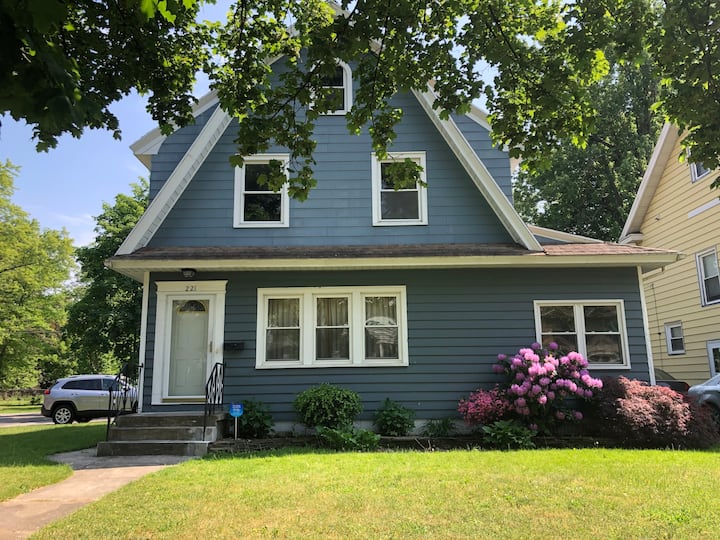 Hot Rochester Location Spotless 3br Ac Garage - Rochester, NY
