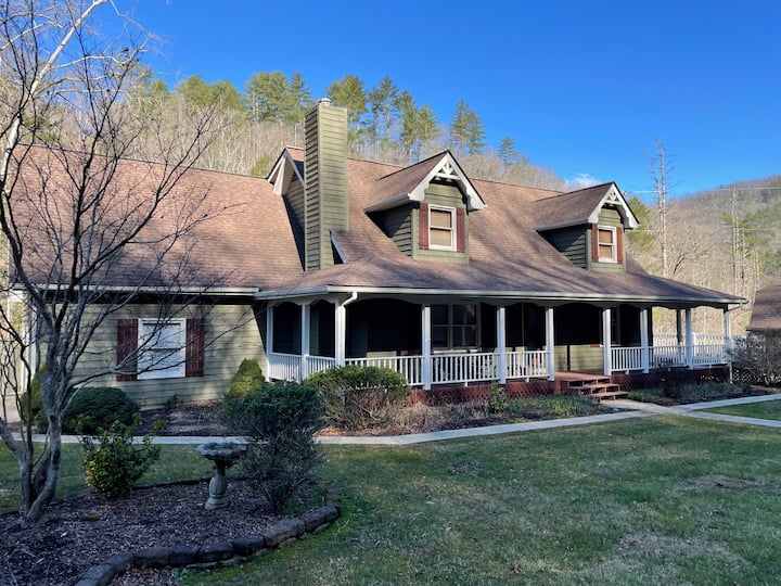 Large Home-amazing Cheoah River - Robbinsville, NC