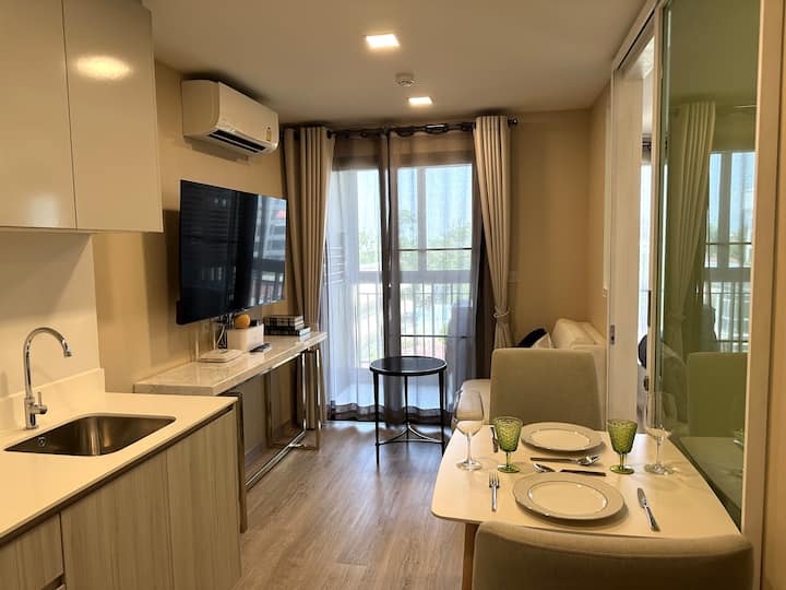 Garden Pool View Luxury Downtown Condo Hua Hin - Hua Hin