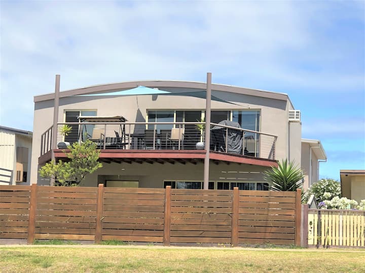 "Lido In Rye" A Large, Beachfront Holiday Home. - Melbourne