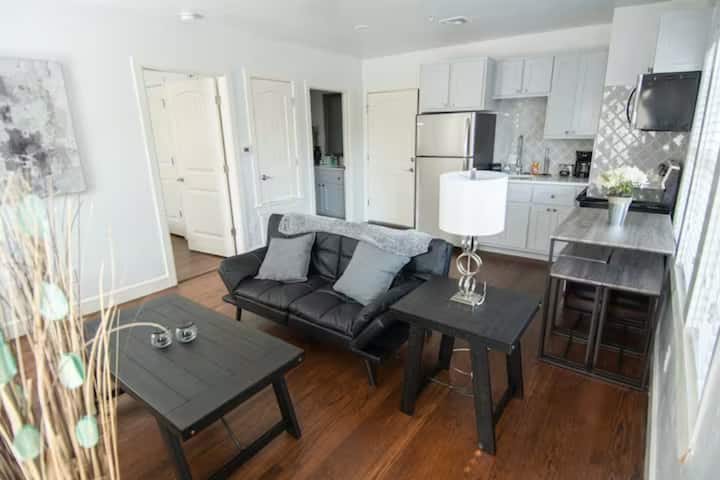 Midtown Apt Near Film Row - Oklahoma City Zoo, Oklahoma City