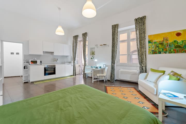Monolocale In Centro Città - Cagliari
