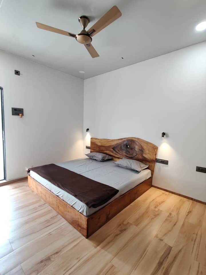 Shivangan Villa & Homestay - Alibag