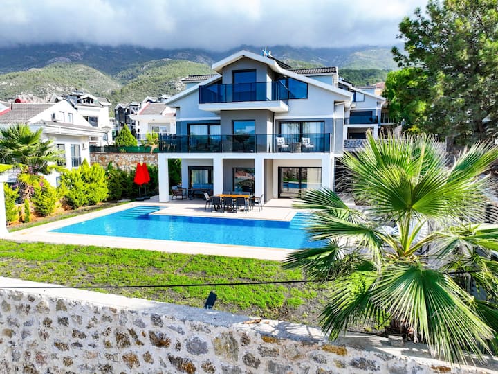 Doha Villa 4+1 Havuzlu Villa - Ovacık, Çeşme-Izmir, Türkei