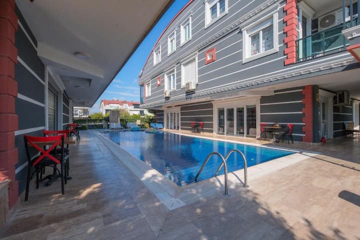 2+1 Elitesuit-aile Icin Uygundur - Lara Beach