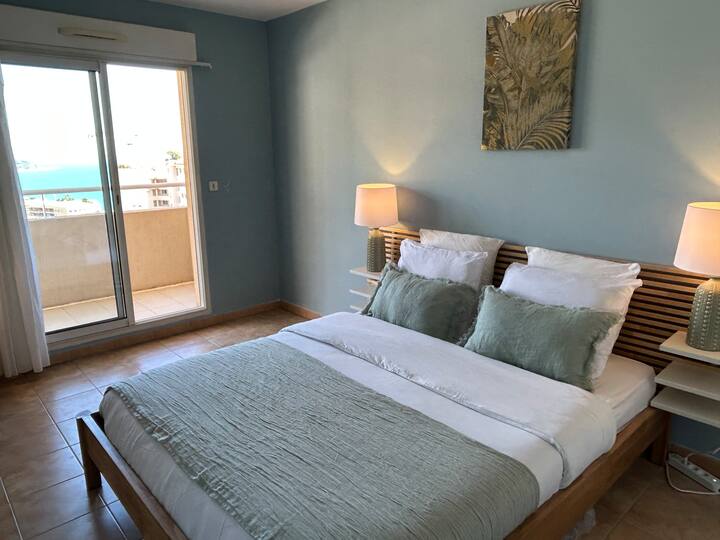 Sunnydaze Monaco Beach Apartment - Beausoleil
