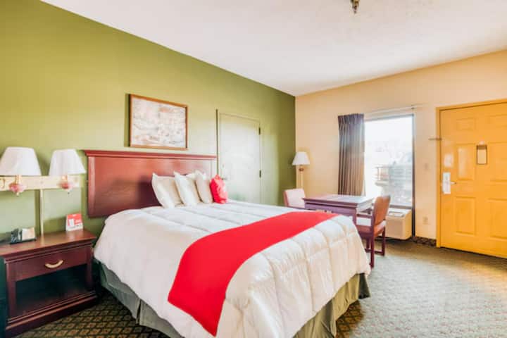 Hotel Grenada West 2 Queen Bed - Grenada, MS