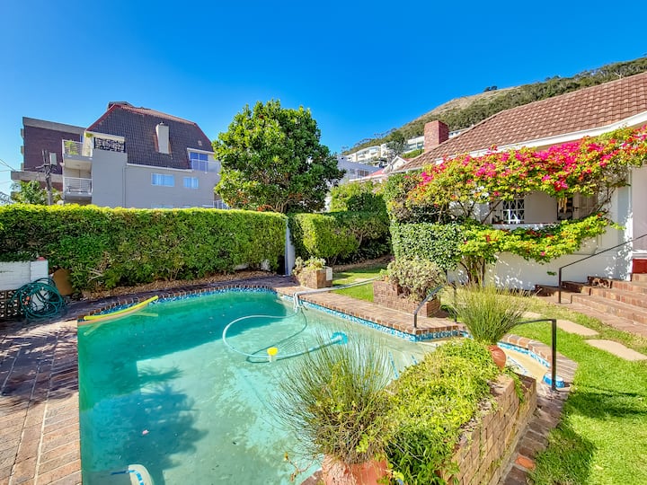 Charming Family Home - Claremont