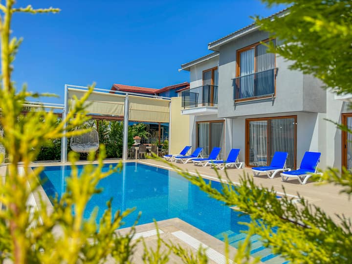 Star 4+1 Korunaklı Havuzlu Villa - Ölüdeniz